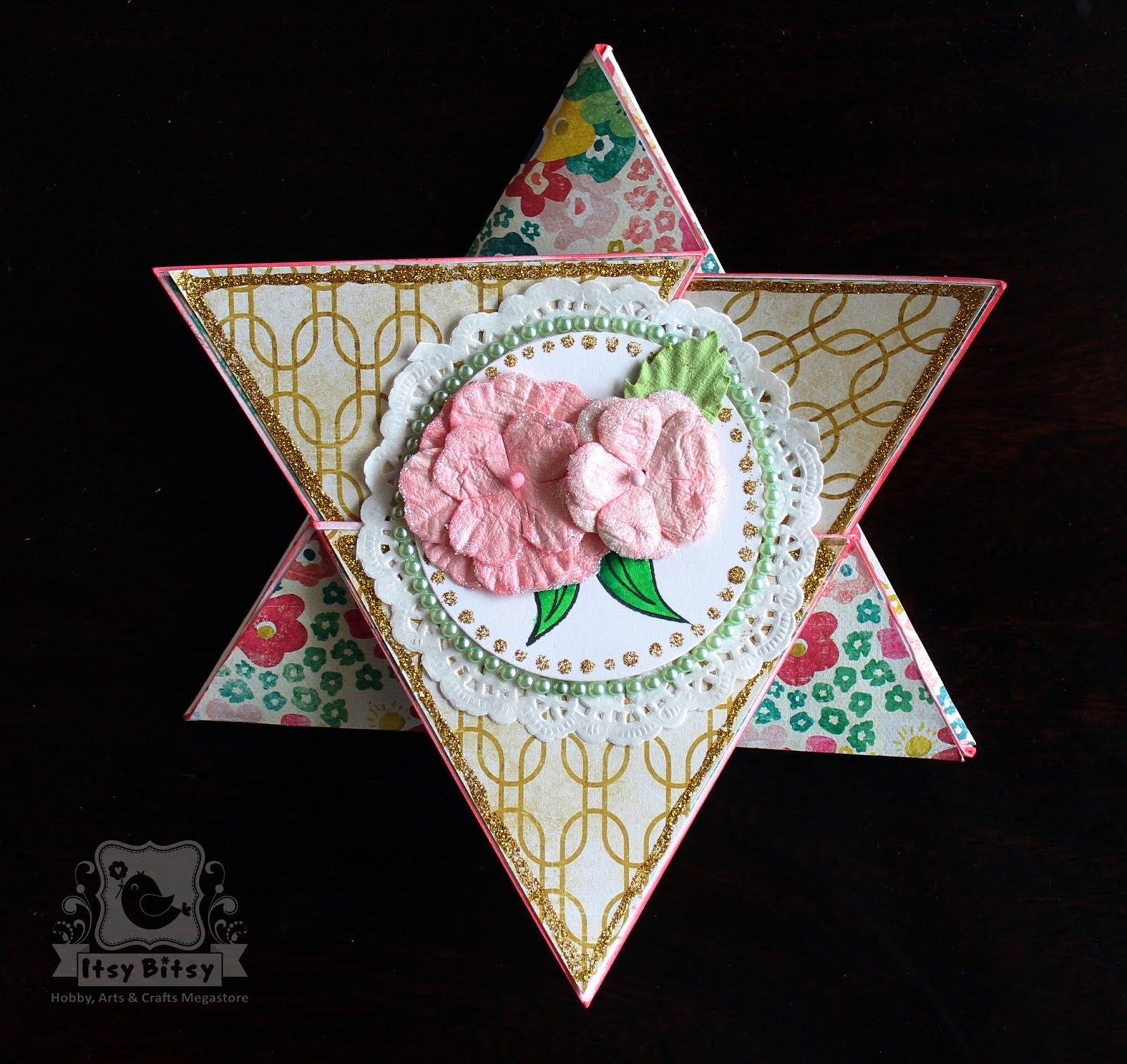 Paper Fantasees - The Craft Blog: STAR SHAPED CARD