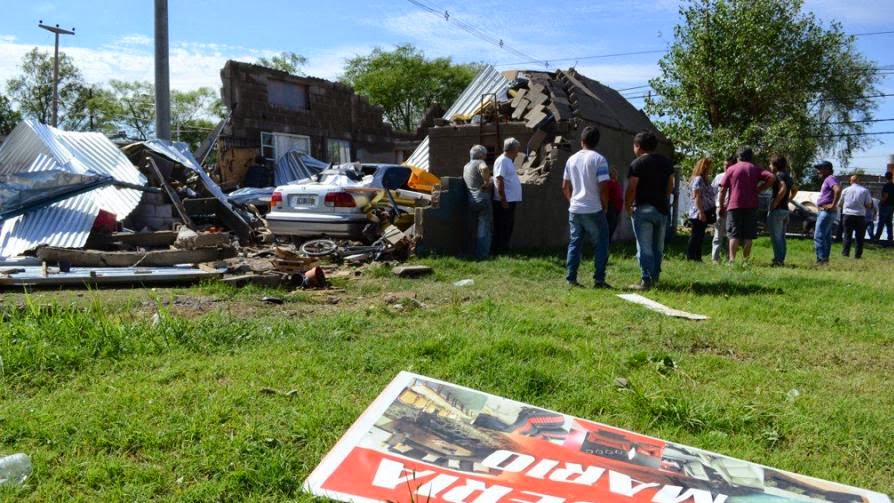 No Queremos Inundarnos: El tornado en Río Tercero dejó cuantiosos daños