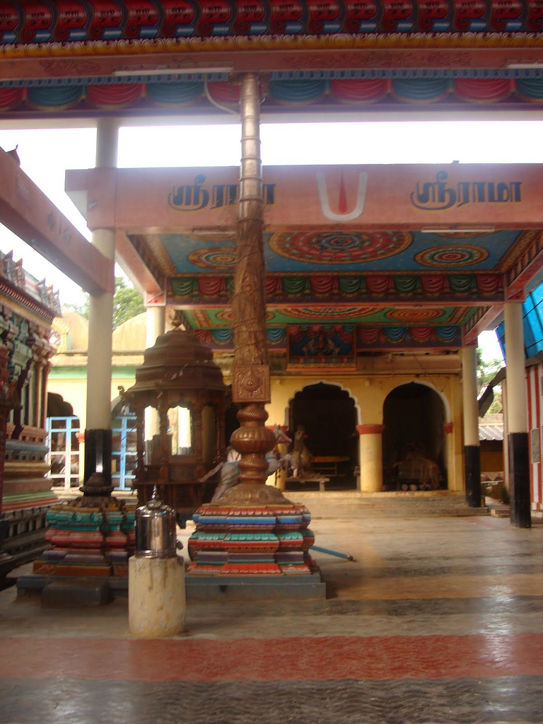 Tamilnadu Tourism: Kothanda Ramaswamy Temple, Vaduvur, Thiruvarur