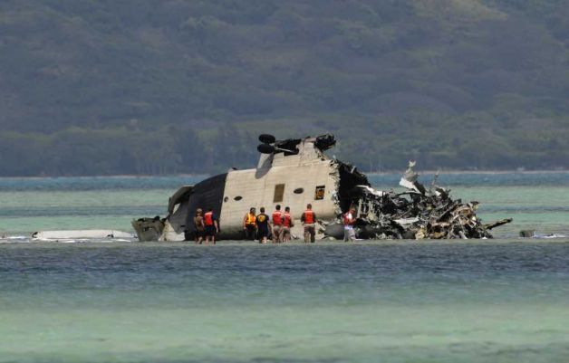 Gates' Updates!: CH-53 Crash in Hawaii