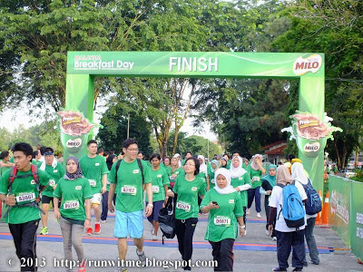 RUNNING WITH PASSION: Photos: MILO's First Malaysia Breakfast Day 2013