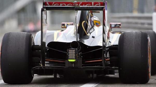 Bridgland Tech F1: Italy Tech Corner: Partly Symmetric Lotus Rear End