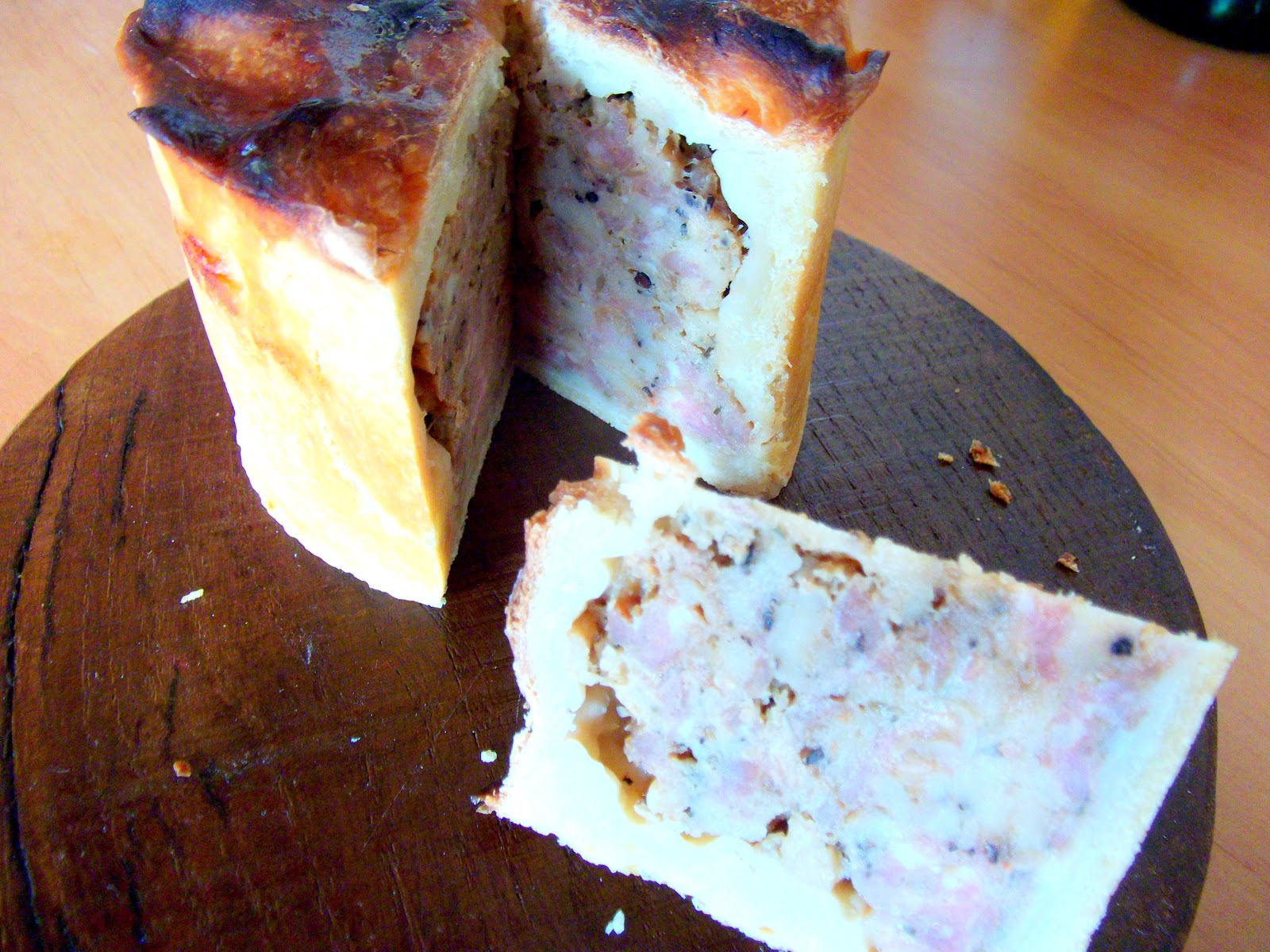 Magnon's Meanderings: Cro's 'Lumberjack' Pork Pie.