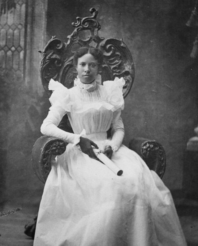 26 Stunning Vintage Studio Portraits of Women of Color From the ...