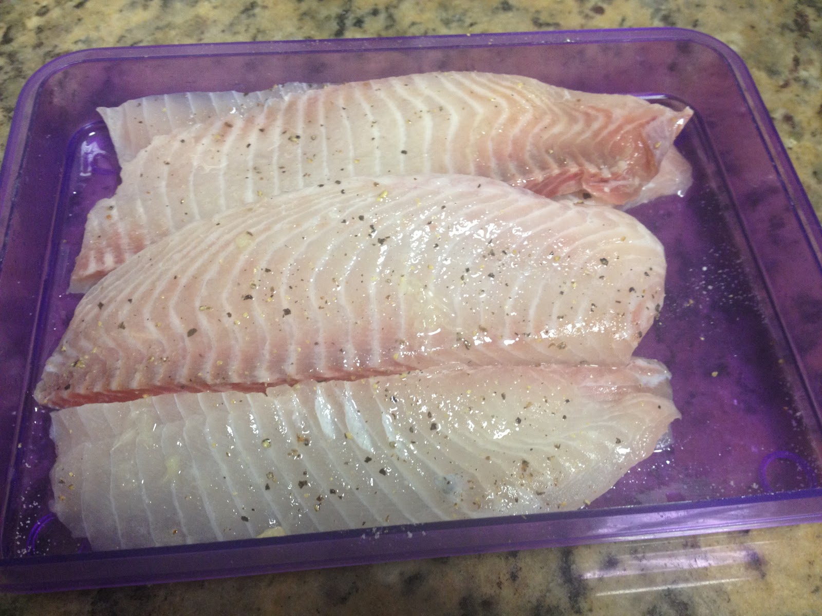 Mundo das Marias: Culinária: filet de peixe na manteiga temperada