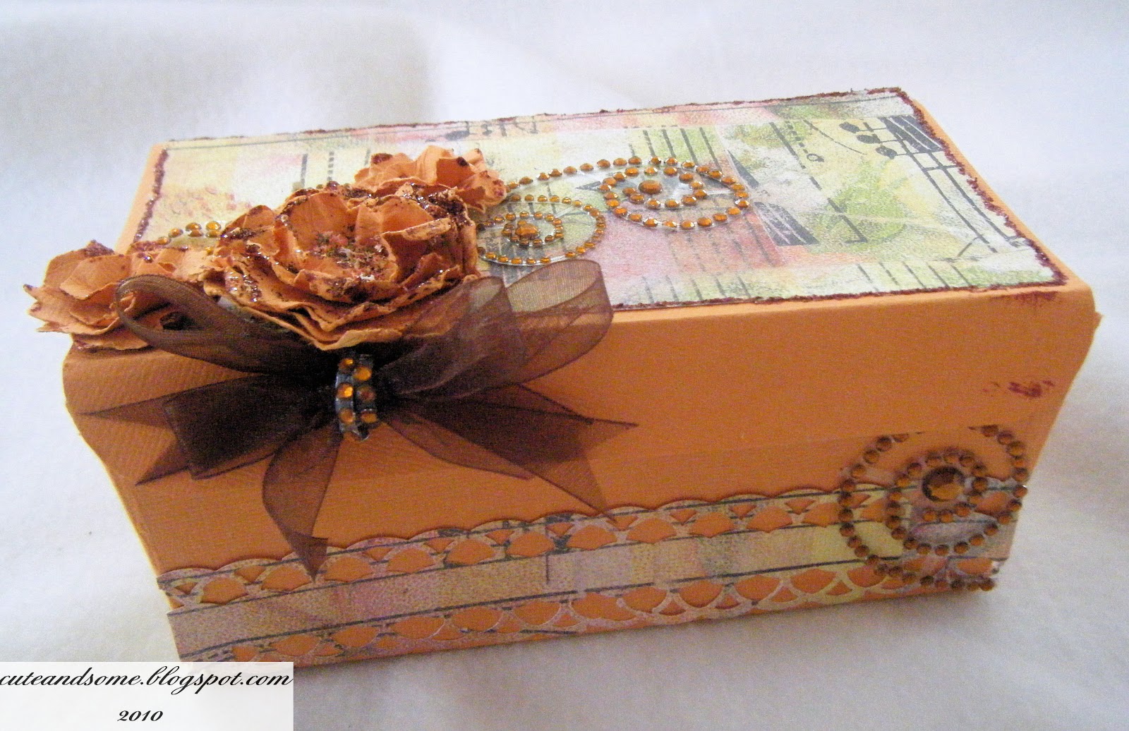 Cute and Some: JUST A CANDY (OR COOKIE) BOX!!!