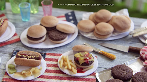 Hummingbird Miniatures: 4th July in Miniature