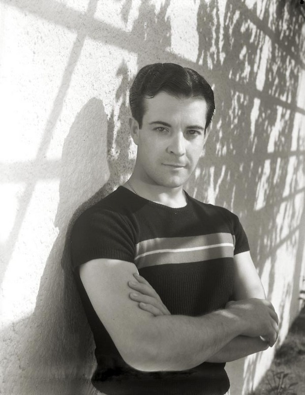 A Mythical Monkey writes about the movies: Ramon Novarro In A Nutshell