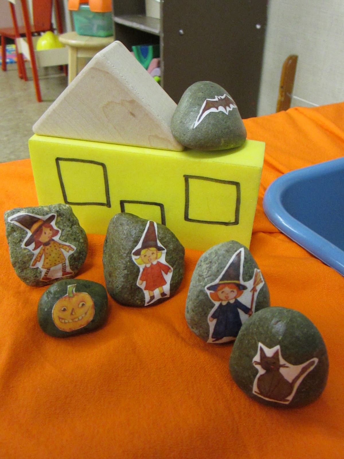 StrongStart: Halloween Literacy and Numeracy