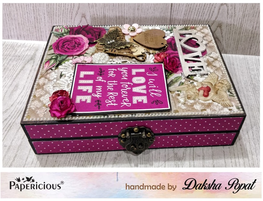 Shadow book box with mini according album