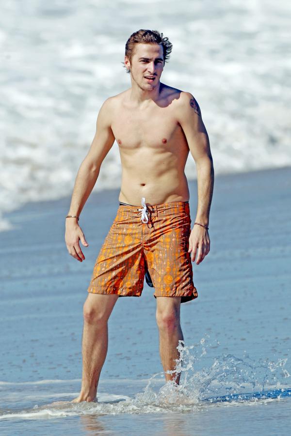 Kendall big time rush shirtless - lomipride