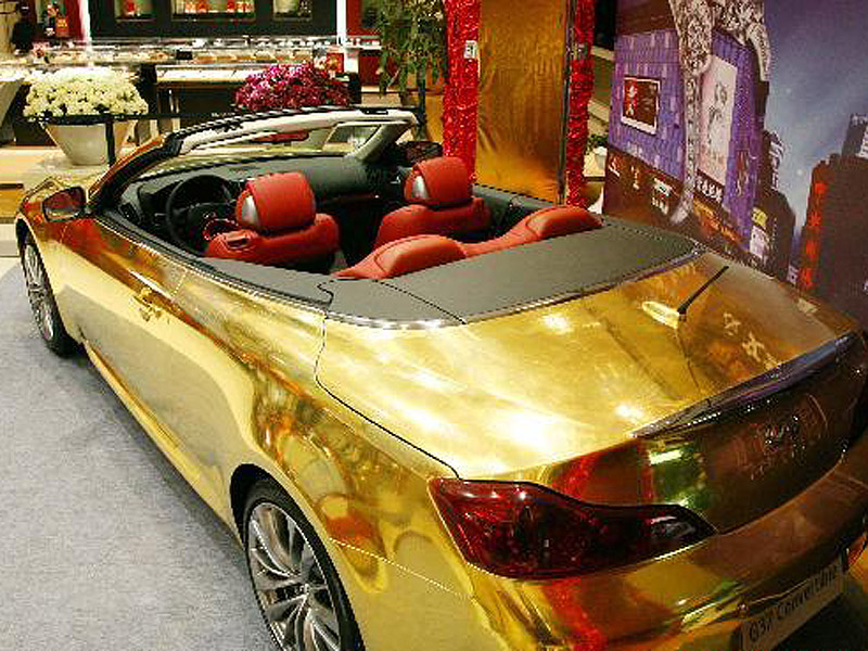 Mobil berlapis emas 24 karat (24 Carat Gold Plated Car) - steycool blog