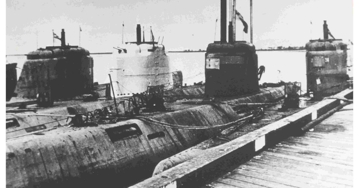 S 613 ex U2518 Roland MORILLOT: Photos coloriées sous-marins type XXI