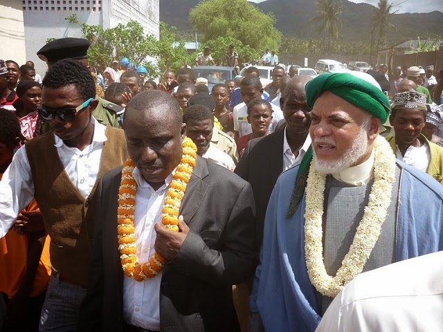 Photos,Vidéos : Lancement du parti JUWA à Mwali | HabarizaComores.com ...