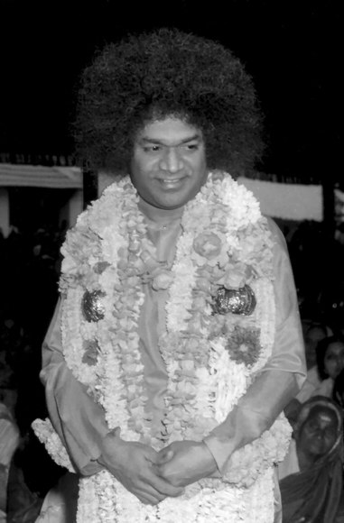 High Definition Photo And Wallpapers: sai baba young, saibaba young ...