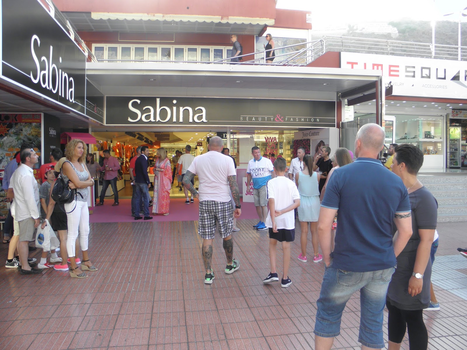 G. DAVID PERALTA: SABINA INAUGURA NUEVA TIENDA EN PUERTO RICO