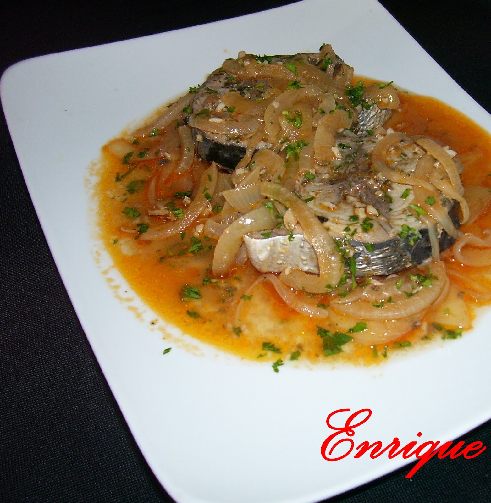 LA COCINA DE ENRIQUE: MELVA EN CEBOLLADA