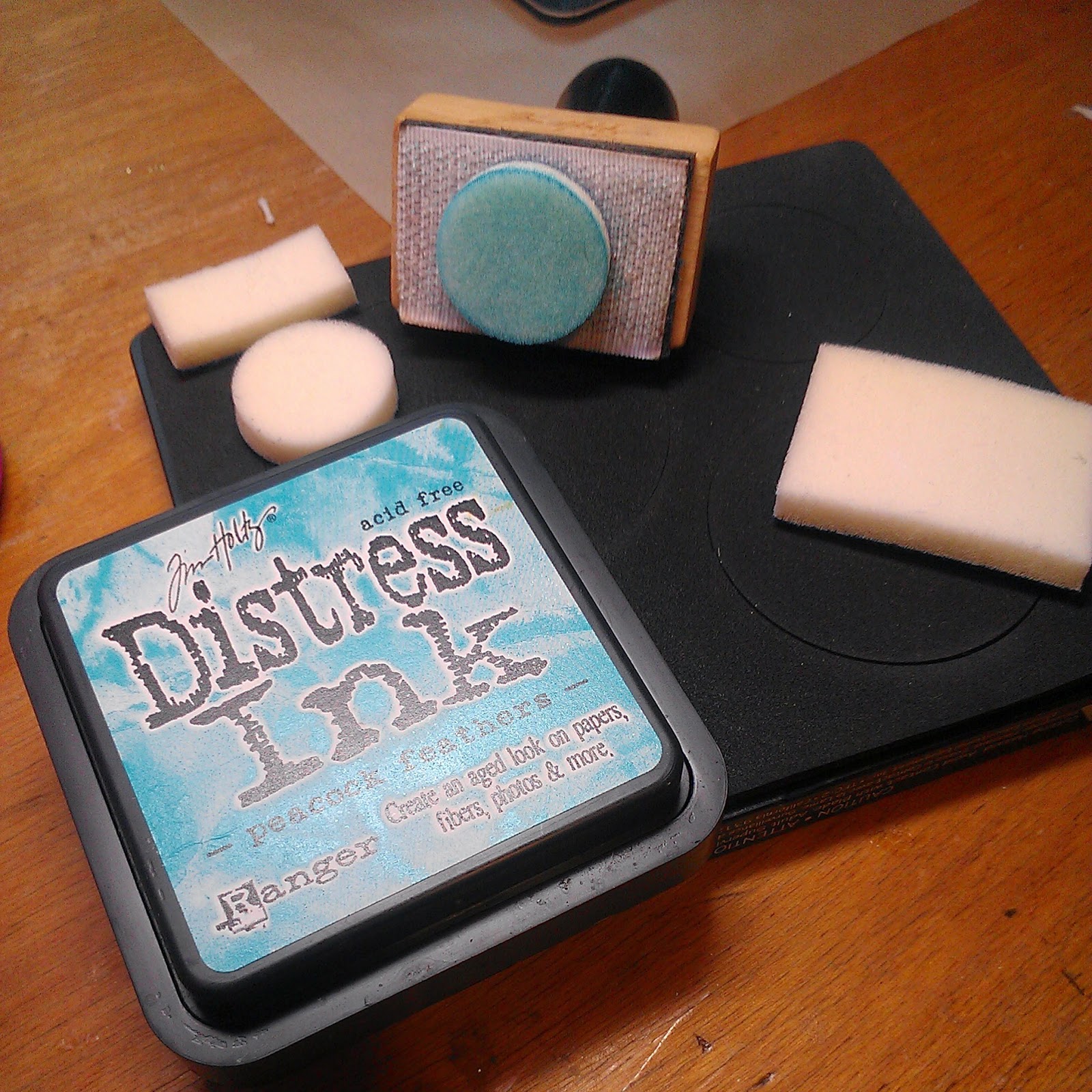 The Shamrock Stamper: DIY Mini Ink Blending Tool