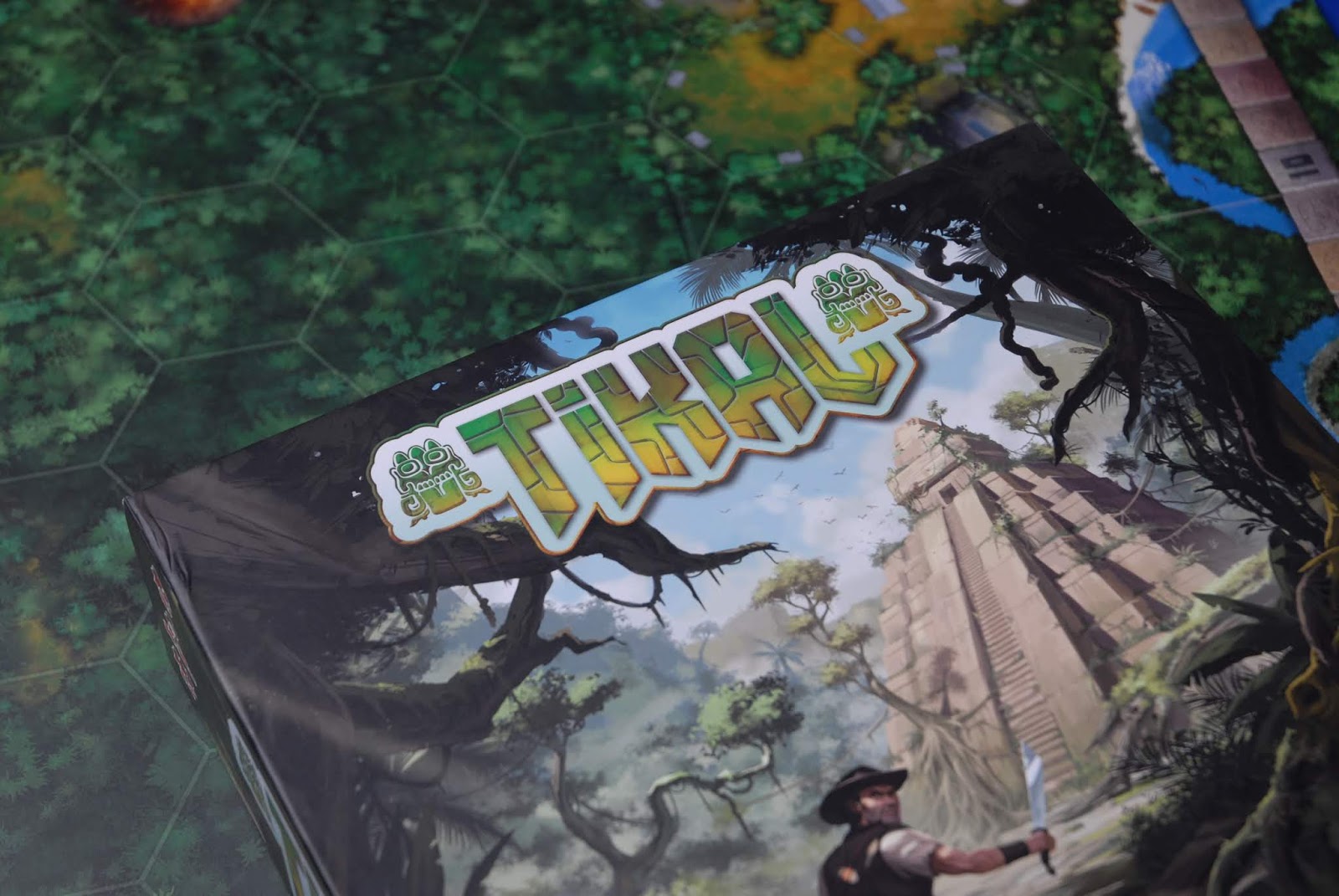 Review: Tikal: Super Meeple Edition