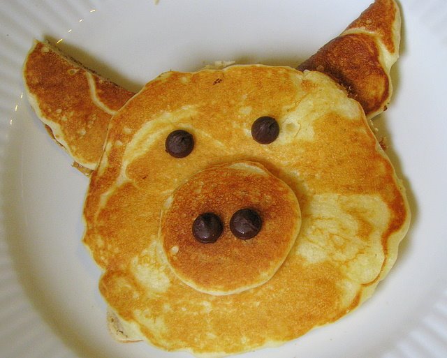 The Chatty Pig: Mmmm, Pig Pancakes!
