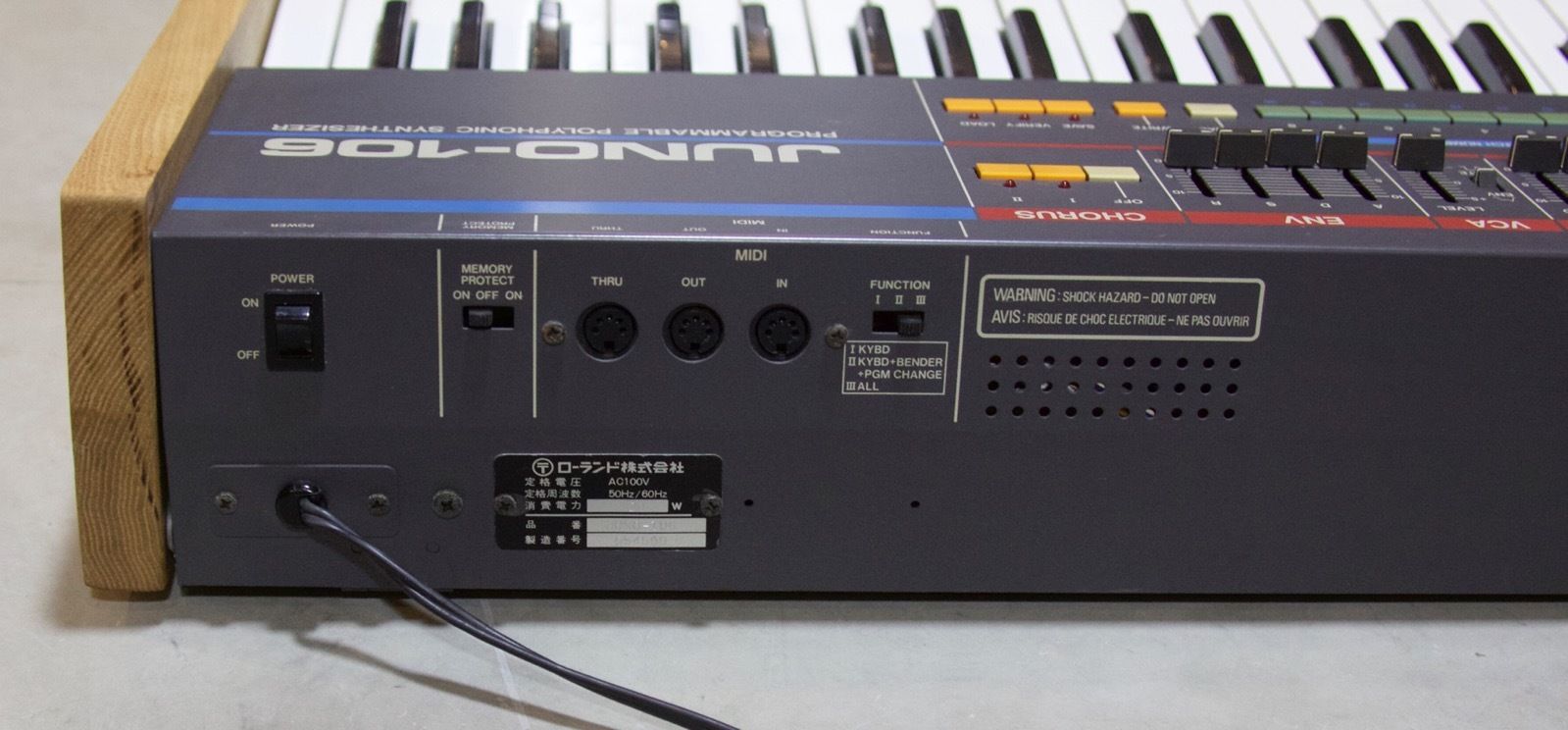 MATRIXSYNTH: Roland Juno-106 with Wood Side Panels