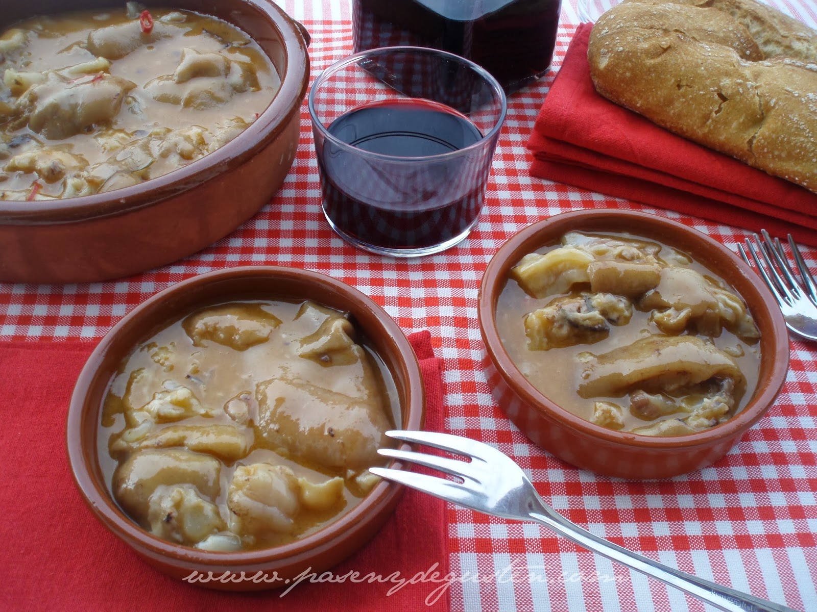 MANITAS DE CERDO EN SALSA - PASEN Y DEGUSTEN