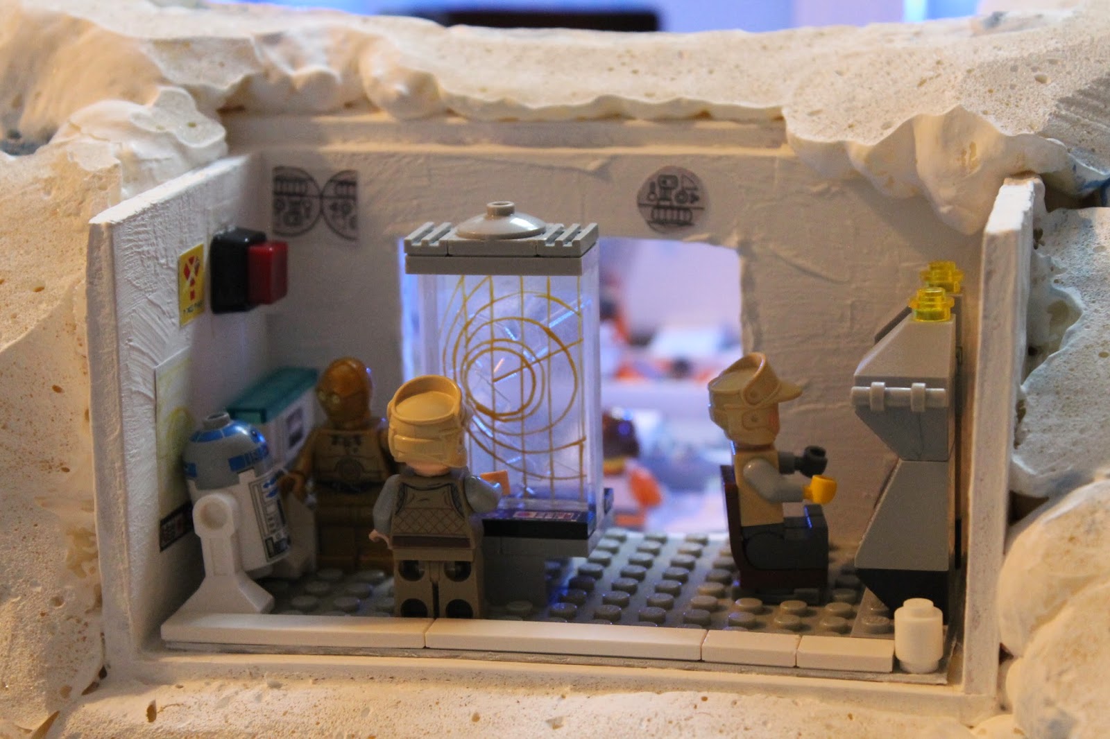 1/72 Scale Kits & Diorama: Lego Star Wars Hoth Base