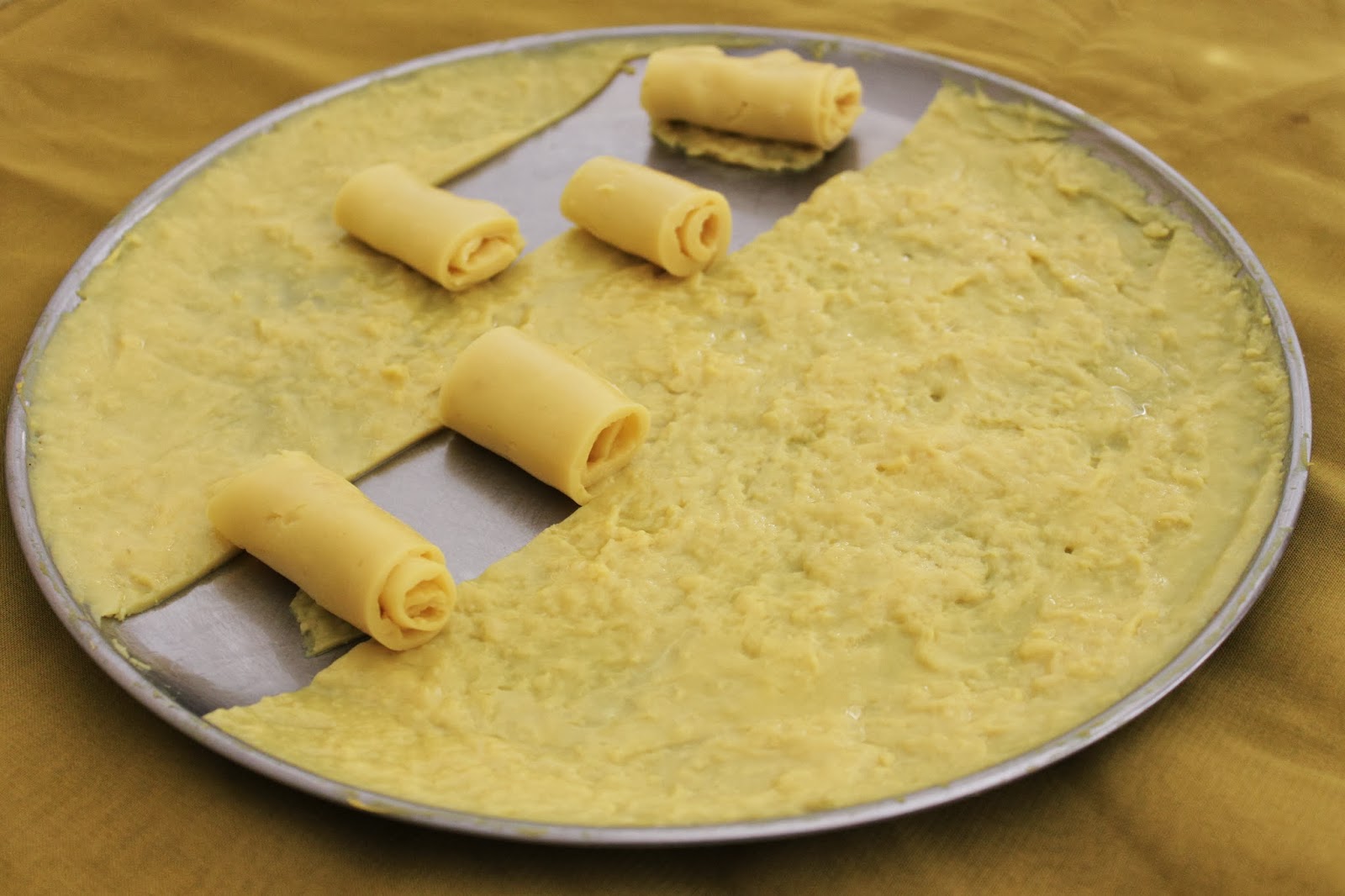 10 Minute Microwave Khamani (Gram Flour Appetizer)