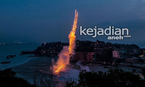 SHUBAHANALLAH...!!! Kisah Fenomena Tangga Menuju Surga
