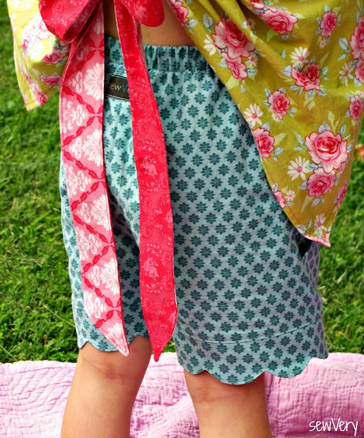 Sewvery How To Make Scalloped Edge Shorts