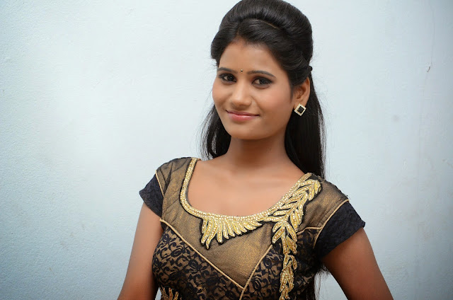 Actress Neethu Latest Hot&Spicy Images HD - IMAGES