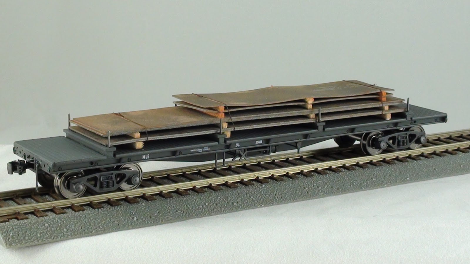 Jon's Shed: Plate Steel Loads