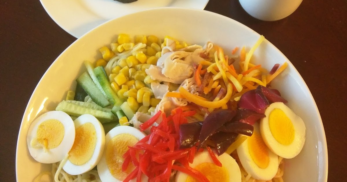 Goth Gourmande: Recipe: Hiyashi Chuka (Cold sesame ramen salad)