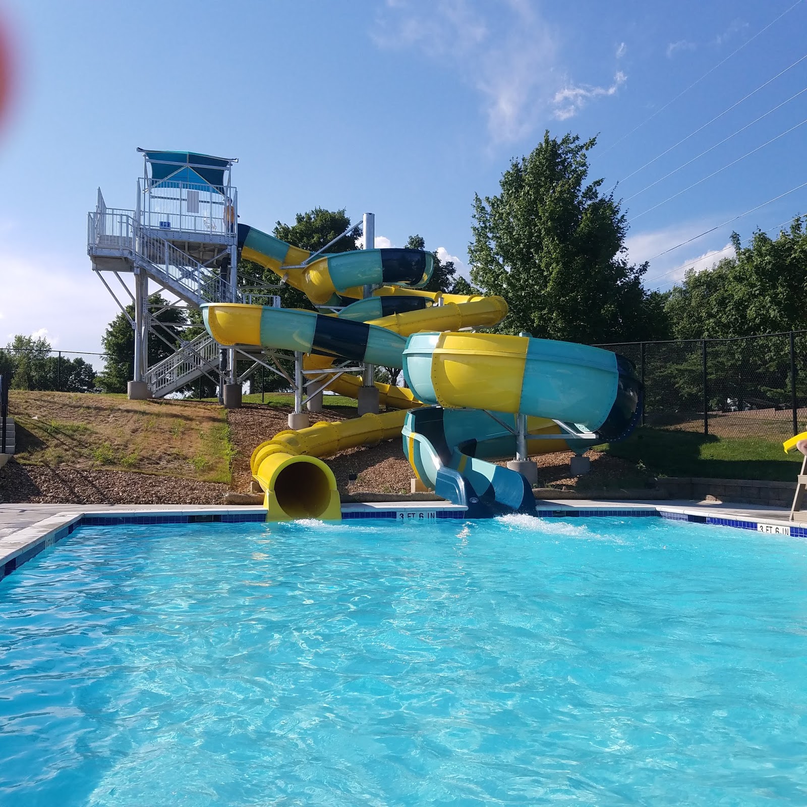 Play St. Louis: Wapelhorst Aquatic Facility, St. Charles