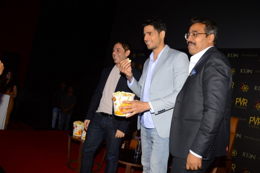 Sidharth Malhotra Inaugurates New PVR Icon at the Pavilion Mall