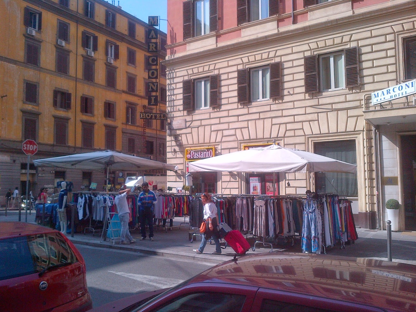 ROMA FA SCHIFO: Via Amendola e Via Gioberti. Ecco come hanno ridotto i ...