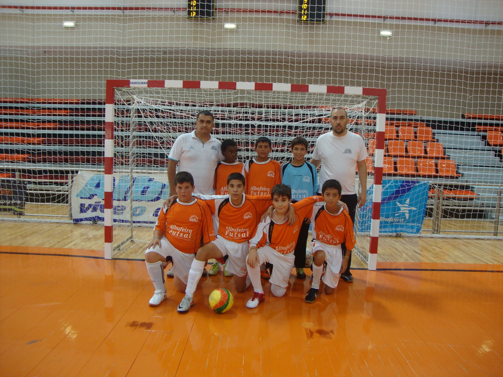 ALBUFEIRA FUTSAL CLUBE: Dia de Futsal, Um Sucesso!!