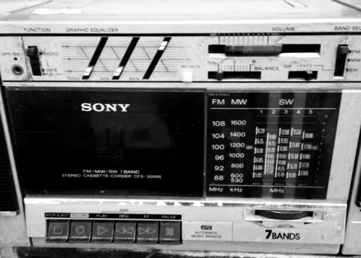 Rádio Toca Fitas Sony CFS-3000 SBS Boombox 5 bandas SW. Restaurado ...