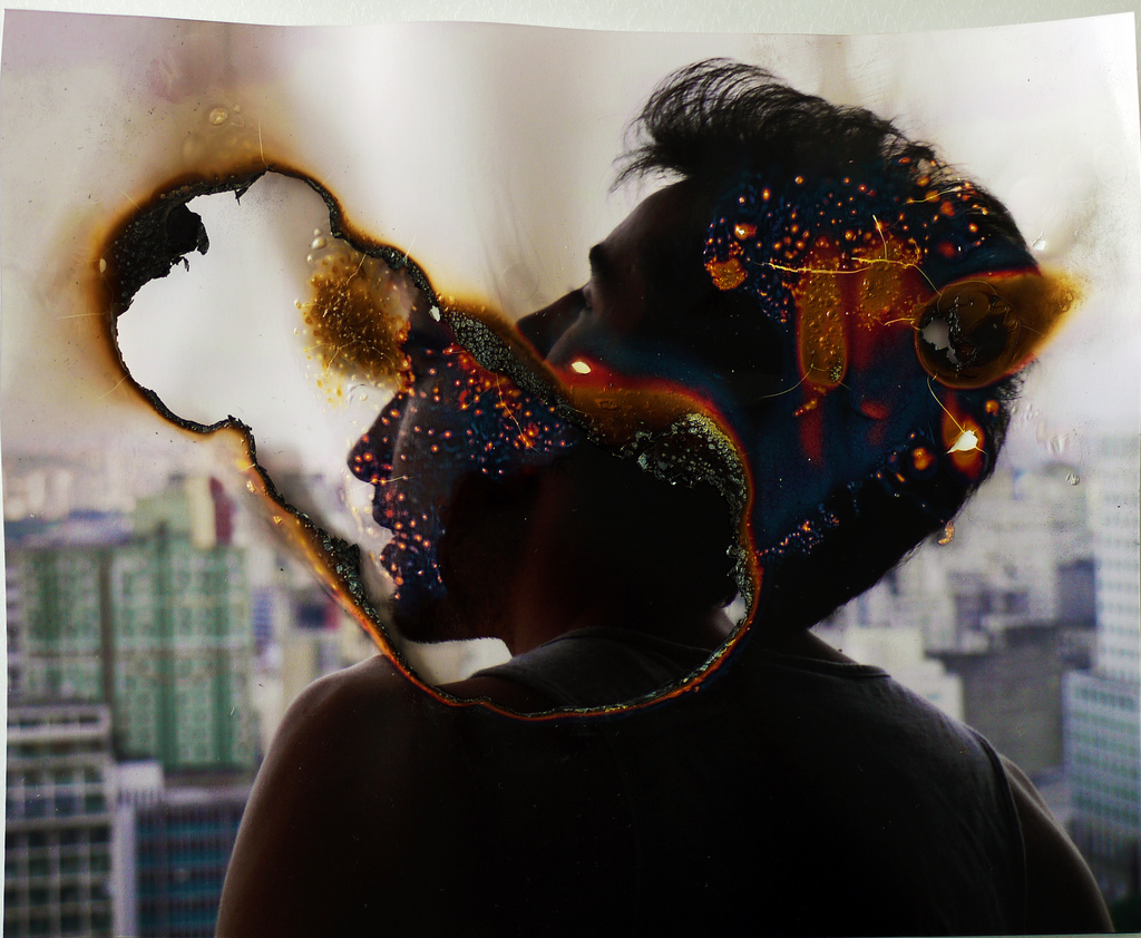 IVENS' ARTIST DATABASE : Lucas Simoes