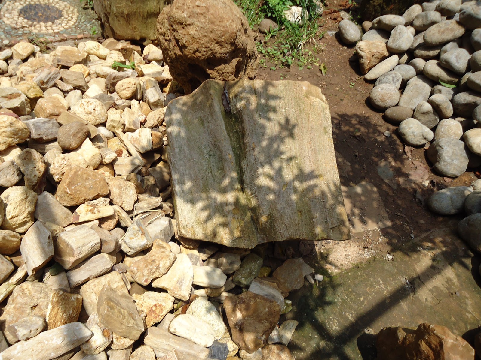 MHLANDSCAPE: Batu-Batuan