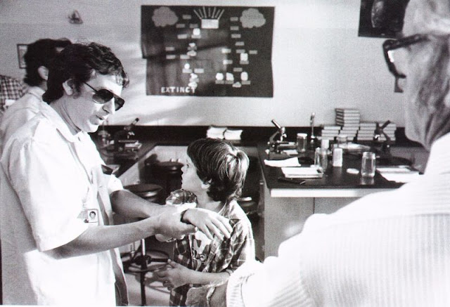 映画『E.T.』 撮影舞台裏の写真45枚をヴィンテージ写真サイトが特集紹介 - amass