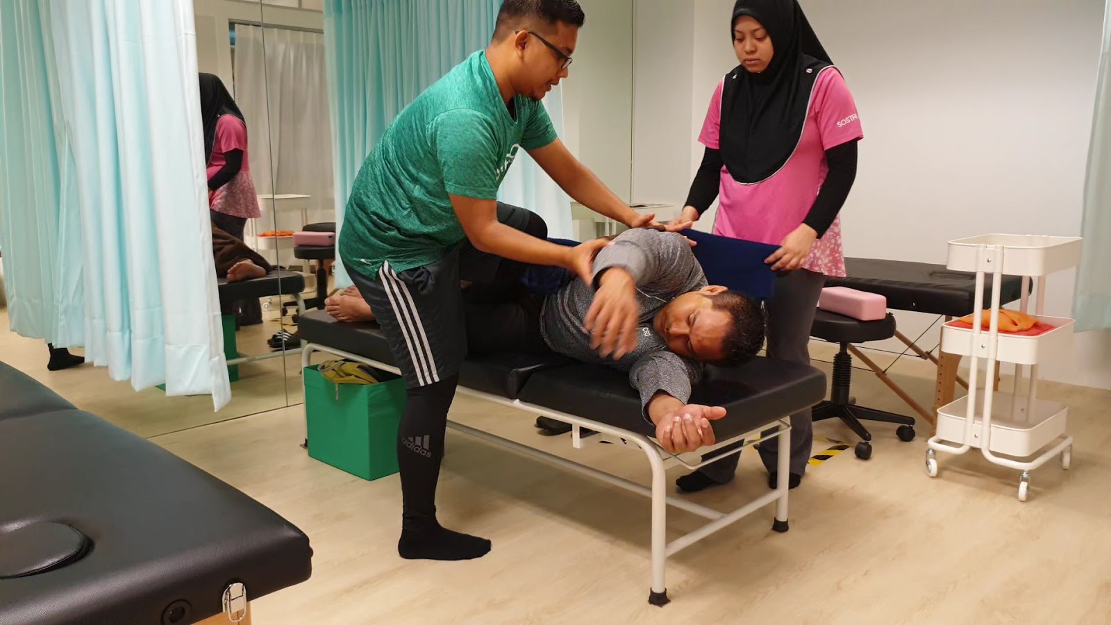 SoSTRETCH , gabungan teknik fisioterapi dari Jepun! - BEN ASHAARI