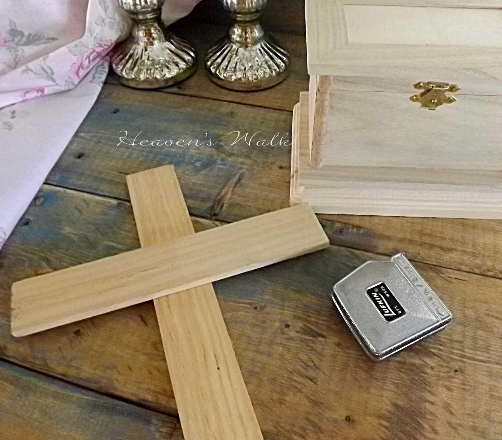 Heaven's Walk: Religious Cross Altar Box