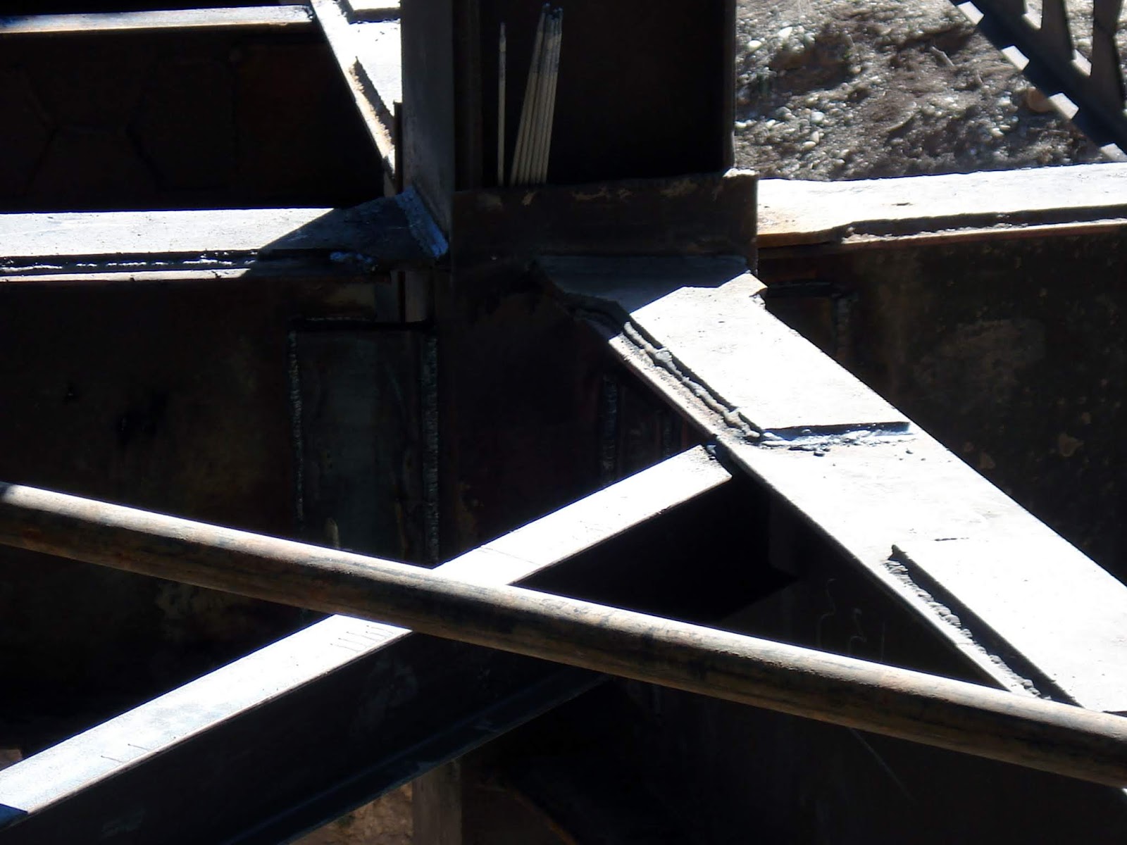 Samrand Abdi: Engineered steel construction