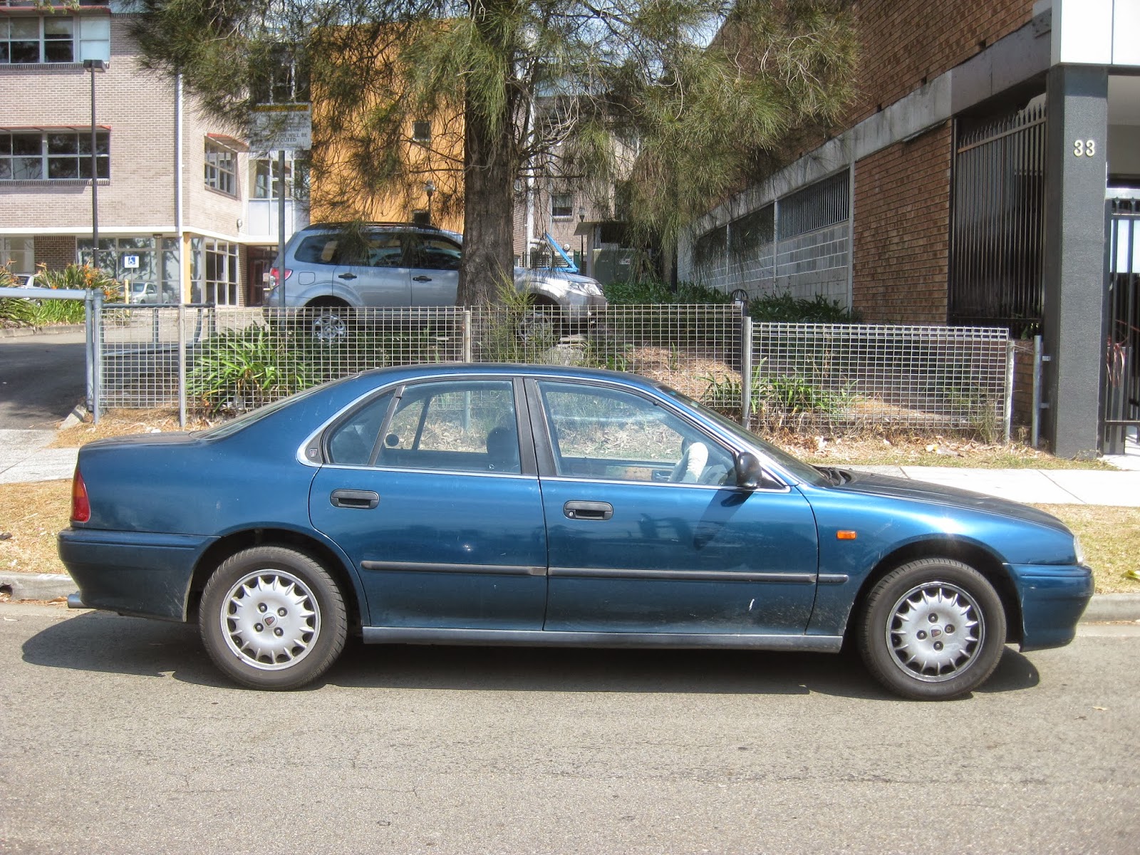 Aussie Old Parked Cars: 1993 Rover 623 SLi
