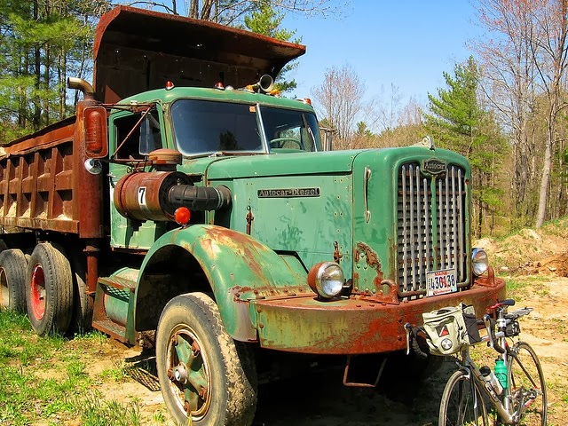 Autocar Freightliner Old Model Truck Classic Images Wallpapers