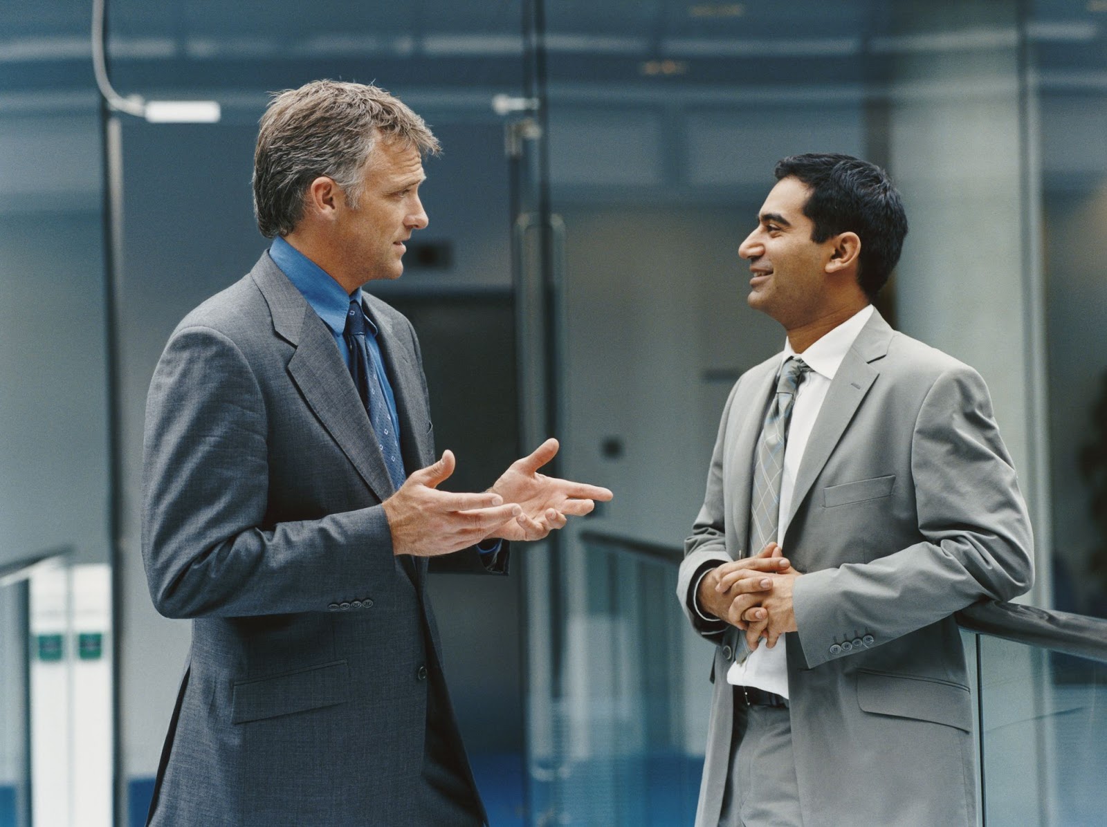 El Blog de HTC: Claves para un buen diálogo en la oficina