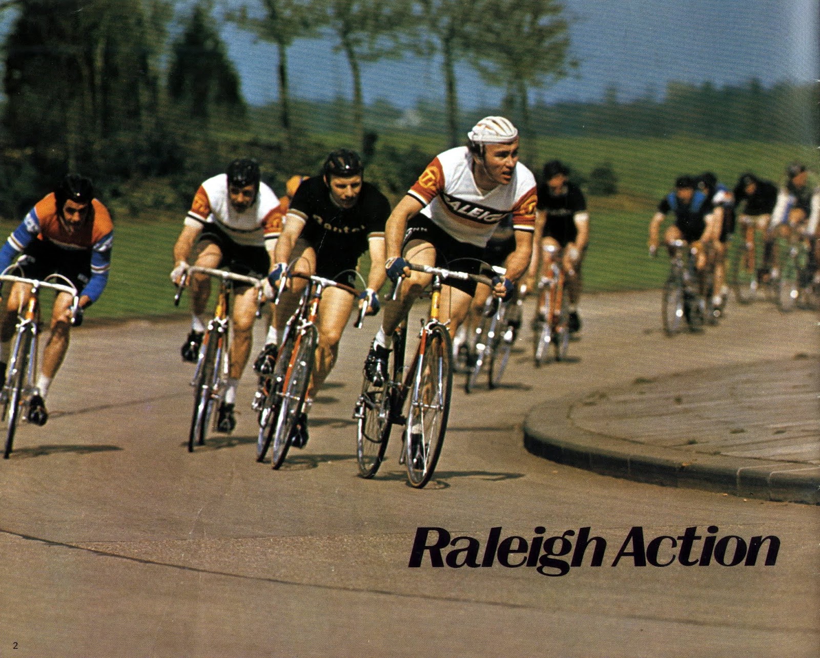 ON THE DROPS: Raleigh's Bike Boom Flagship: Raleigh Professionals Marks ...