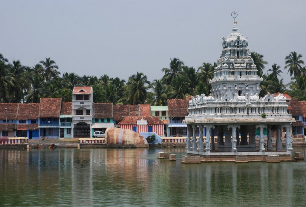 Tamilnadu Tourism: Thanumalayan Temple, Suchindram – The Temple