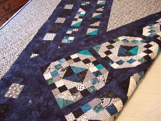 Crafty Sewing & Quilting: Think Outside the BLOCK Quilt Completed!